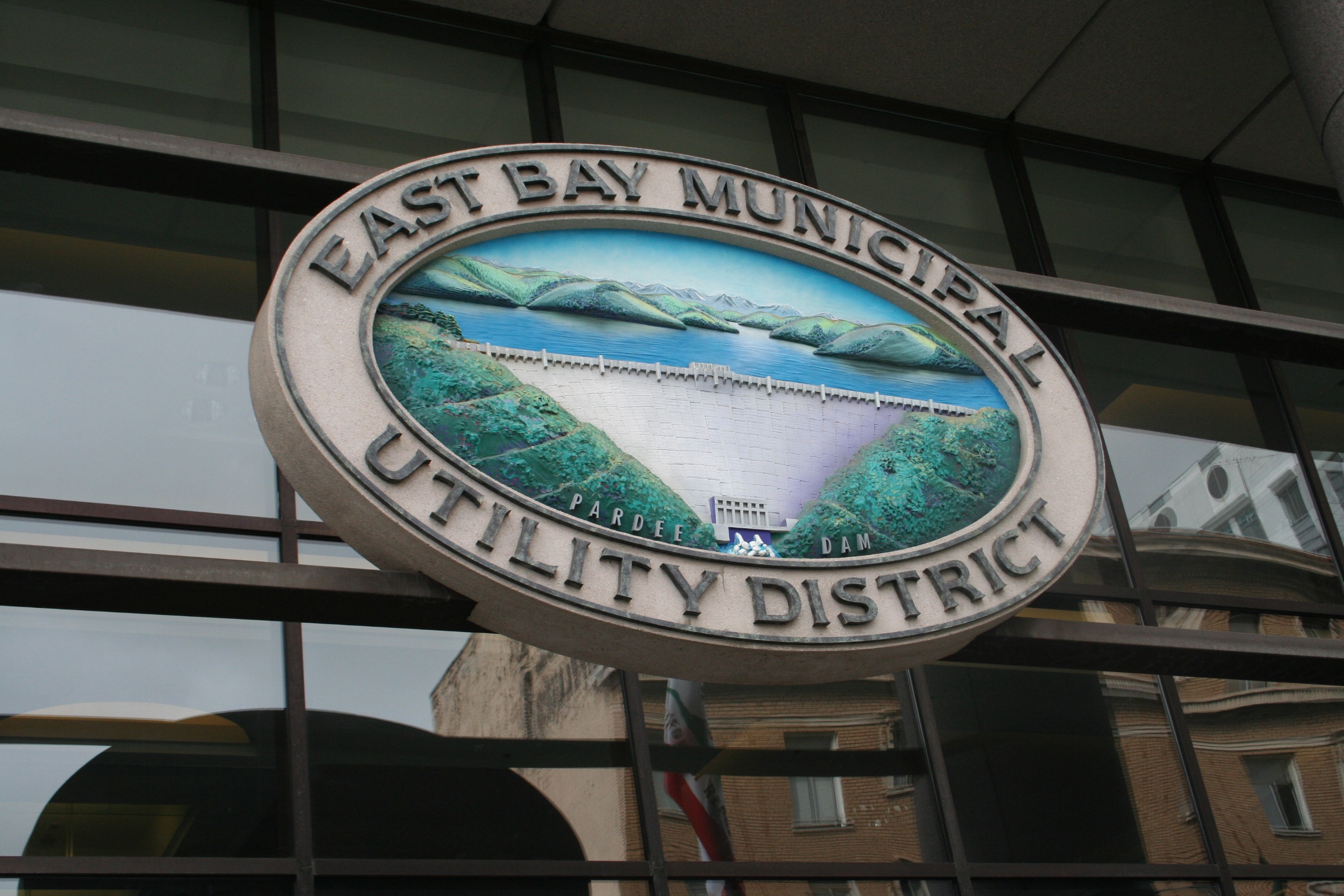 No letup on rationing, EBMUD warns - Oakland North