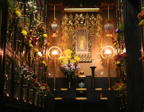 Amid century of change, Oakland's Buddhist Church serves as point of ...