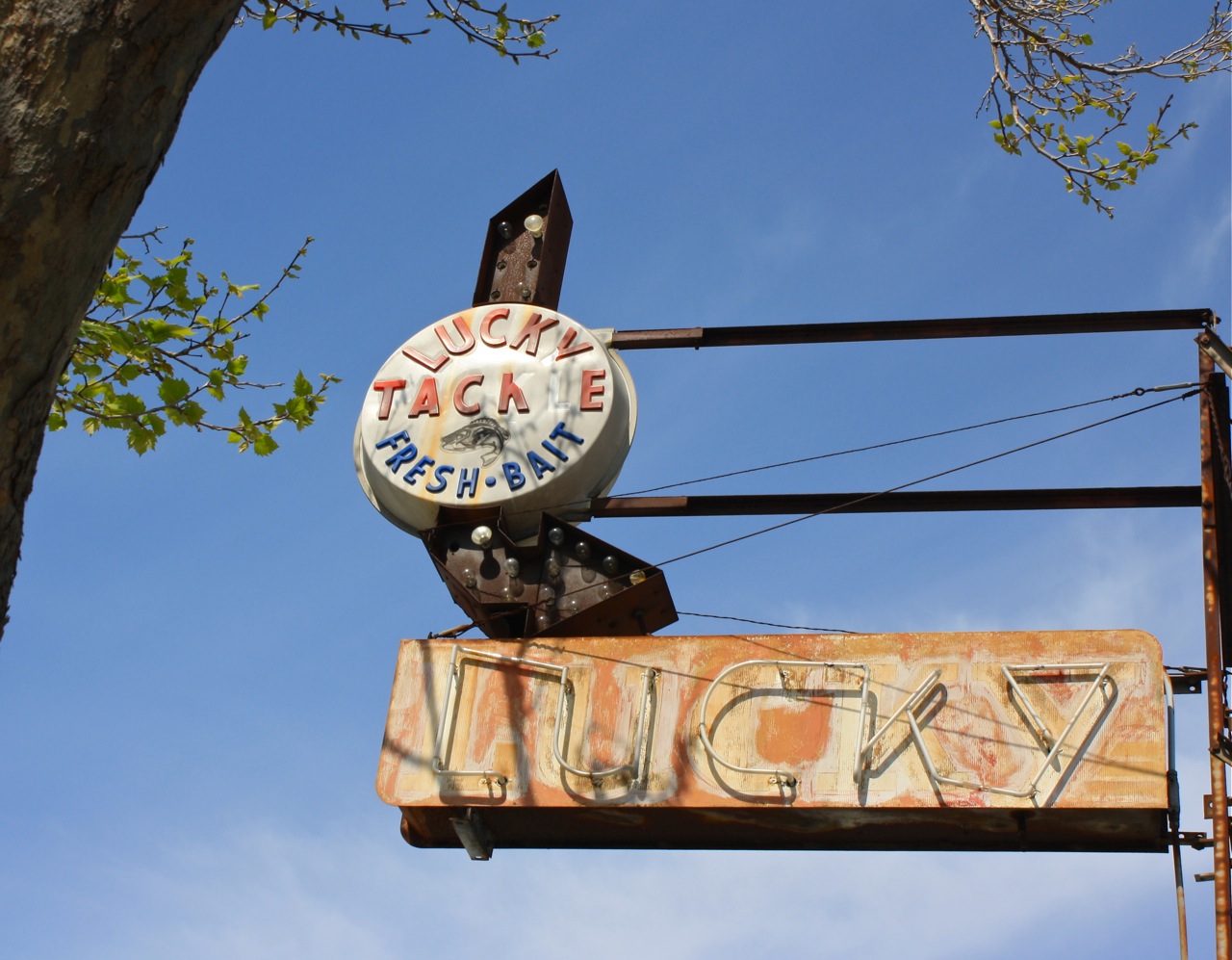 Community photo of the week: Old timey "Fresh Bait" sign - Oakland North