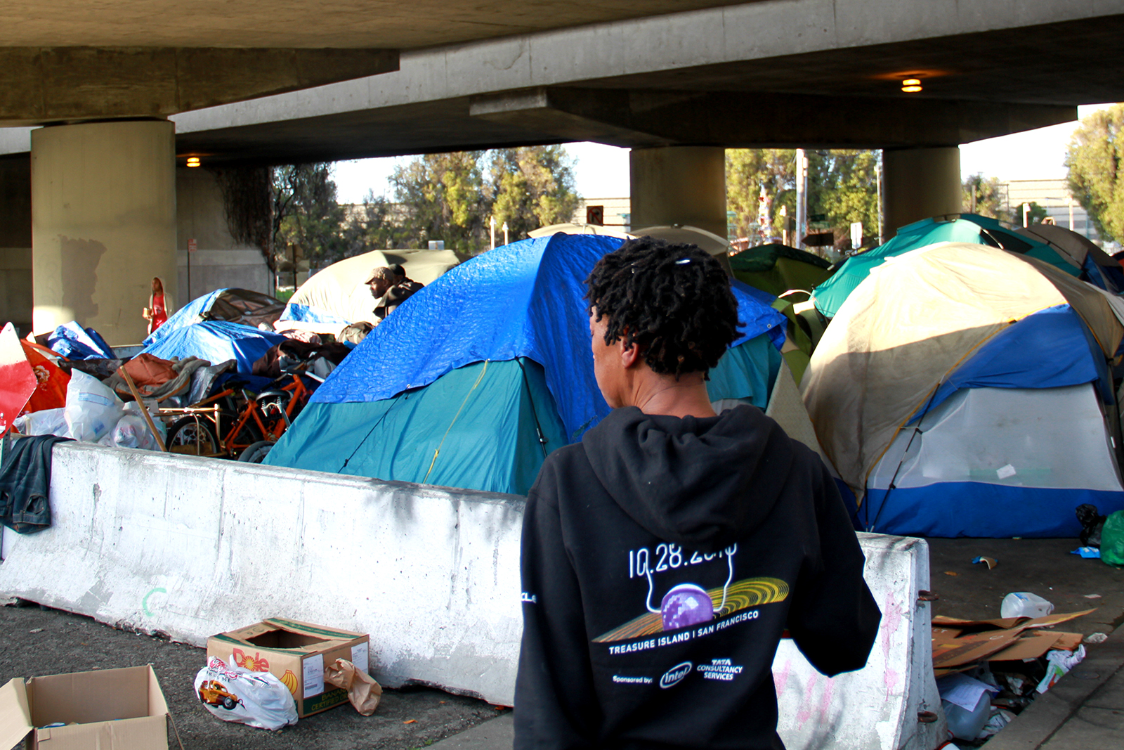 City of Oakland approaches deadline to find housing for homeless living ...