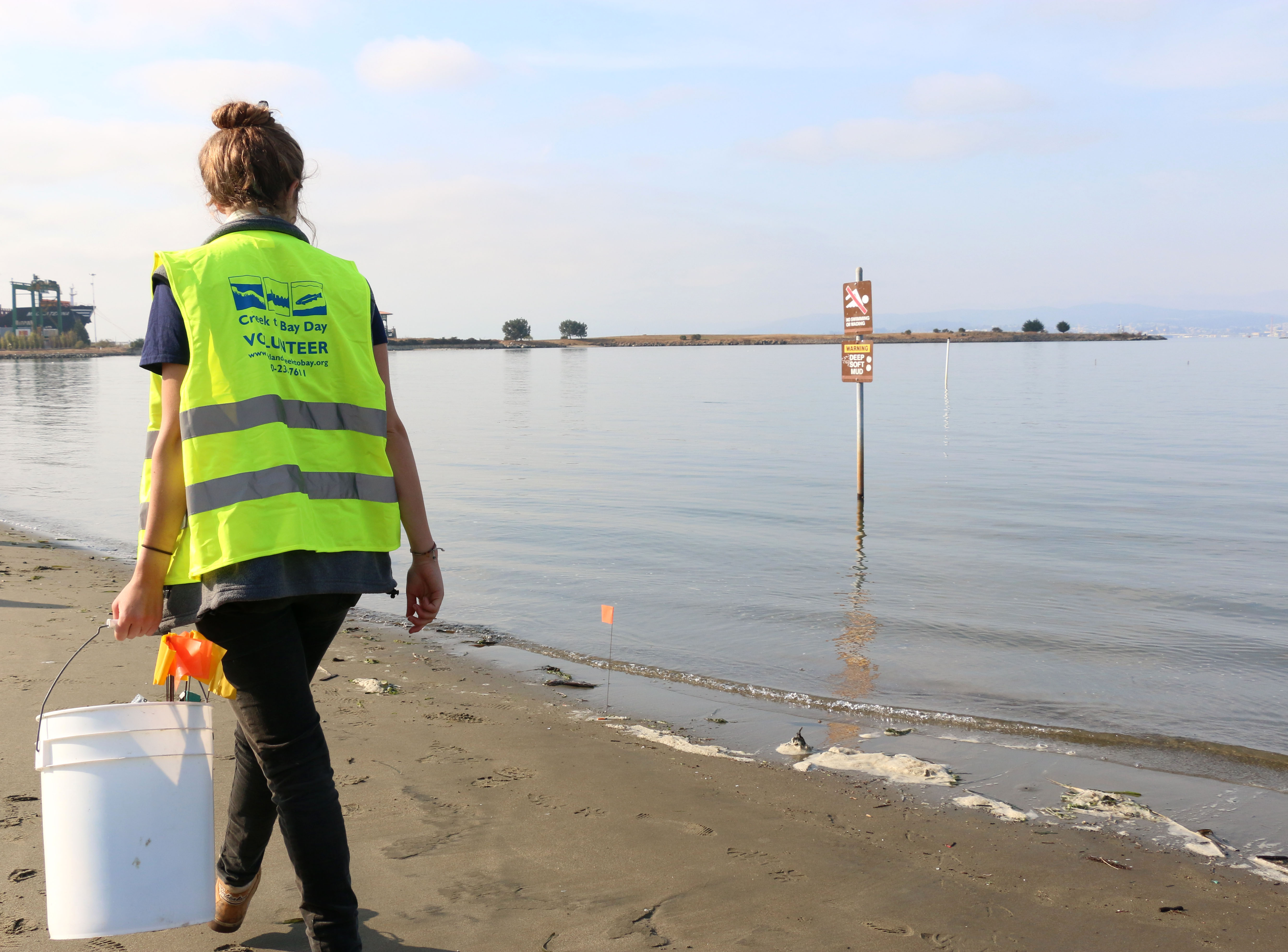 Oakland volunteers join statewide efforts to clean shoreline - Oakland ...