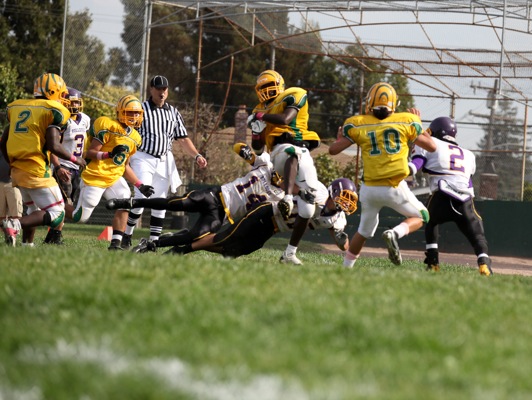 Tech Bulldogs fall to Fremont in league play - Oakland North