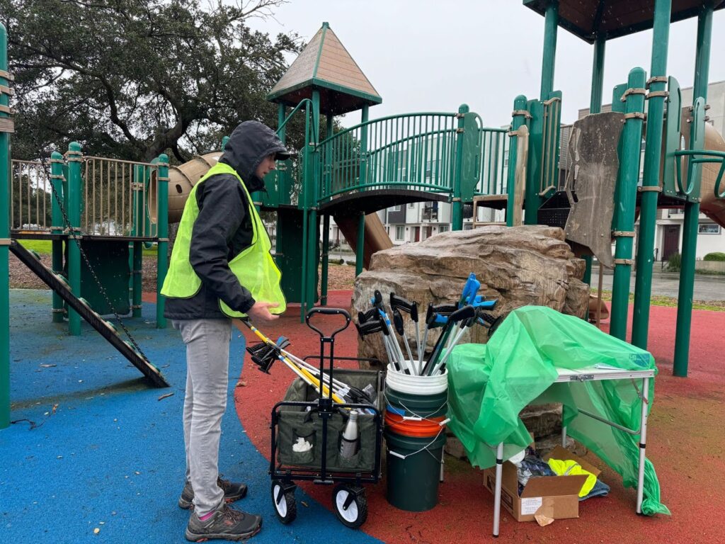 With city services lacking, residents clean up Raimondi Park, future ...